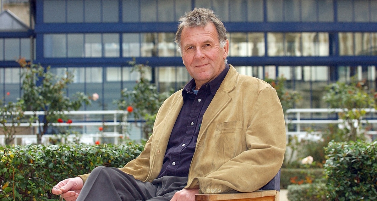 Zemřel herec Tom Wilkinson, proslavil se komedií Do naha! | EVROPA 2