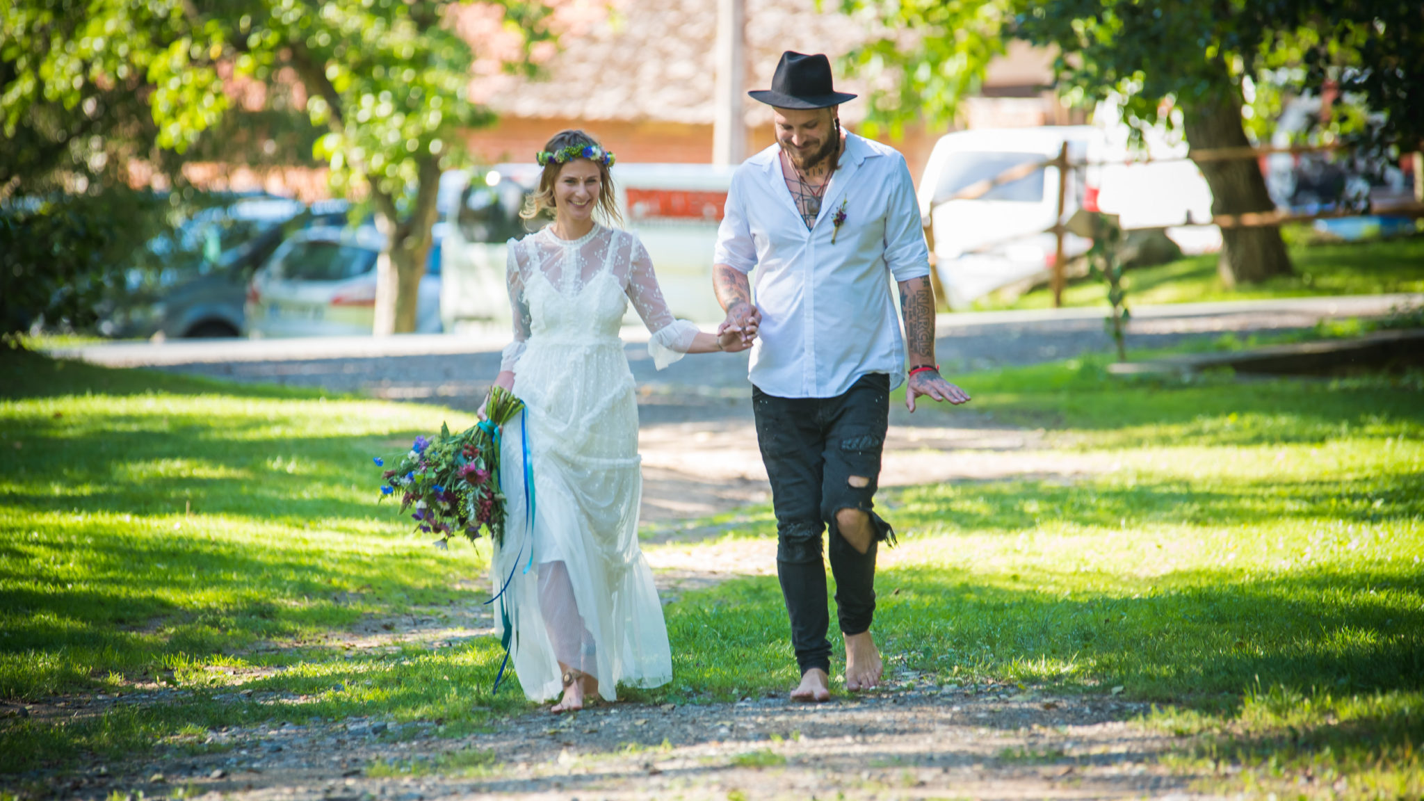 Kuba Ryba z kapely Rybičky 48 se oženil! K oltáři došel bosý